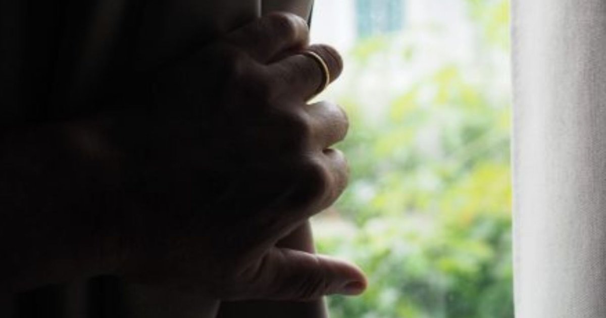 Agorafobija može da nas drži „u zatvoru“: 5 znakova koji ukazuju da ...